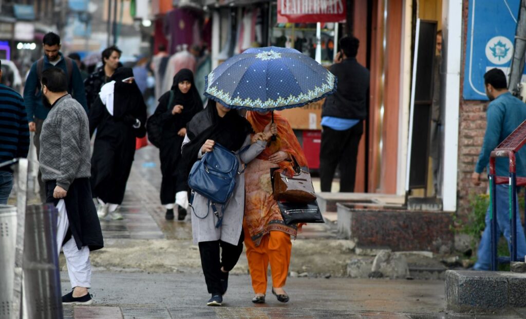 MeT predicts light rain in Kashmir – Kashmir Age MeT predicts light rain in Kashmir – Kashmir Age